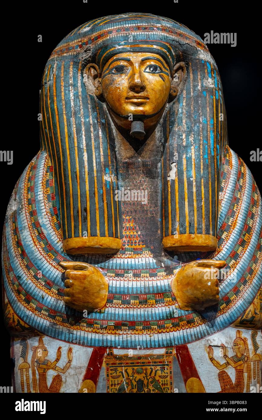 Egyptian museum cairo painted hi-res stock photography and images - Alamy