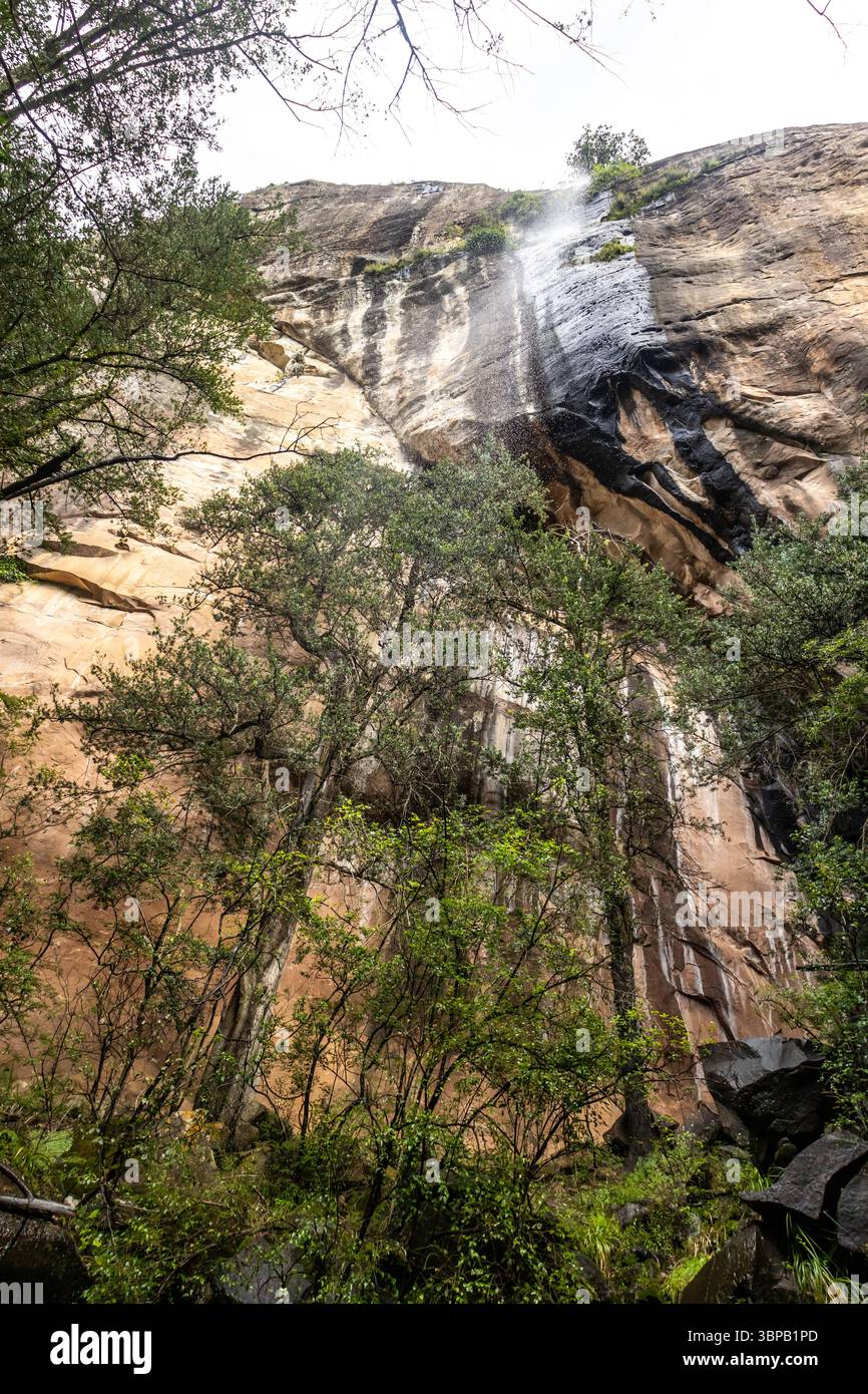 Sheer cliff small waterfall hi-res stock photography and images - Alamy