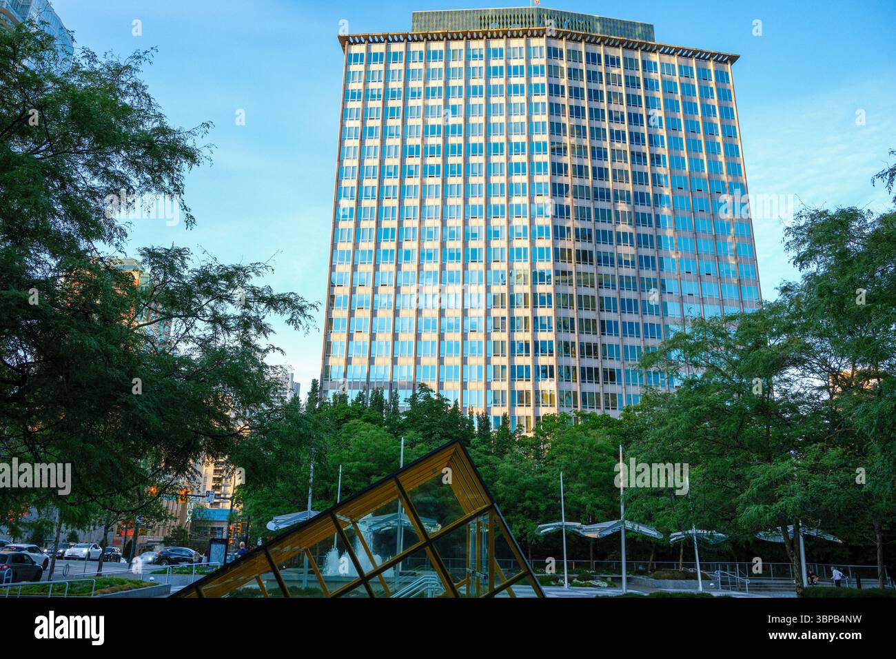 The Electra Building along Nelson Street in downtown Vancouver, BC ...