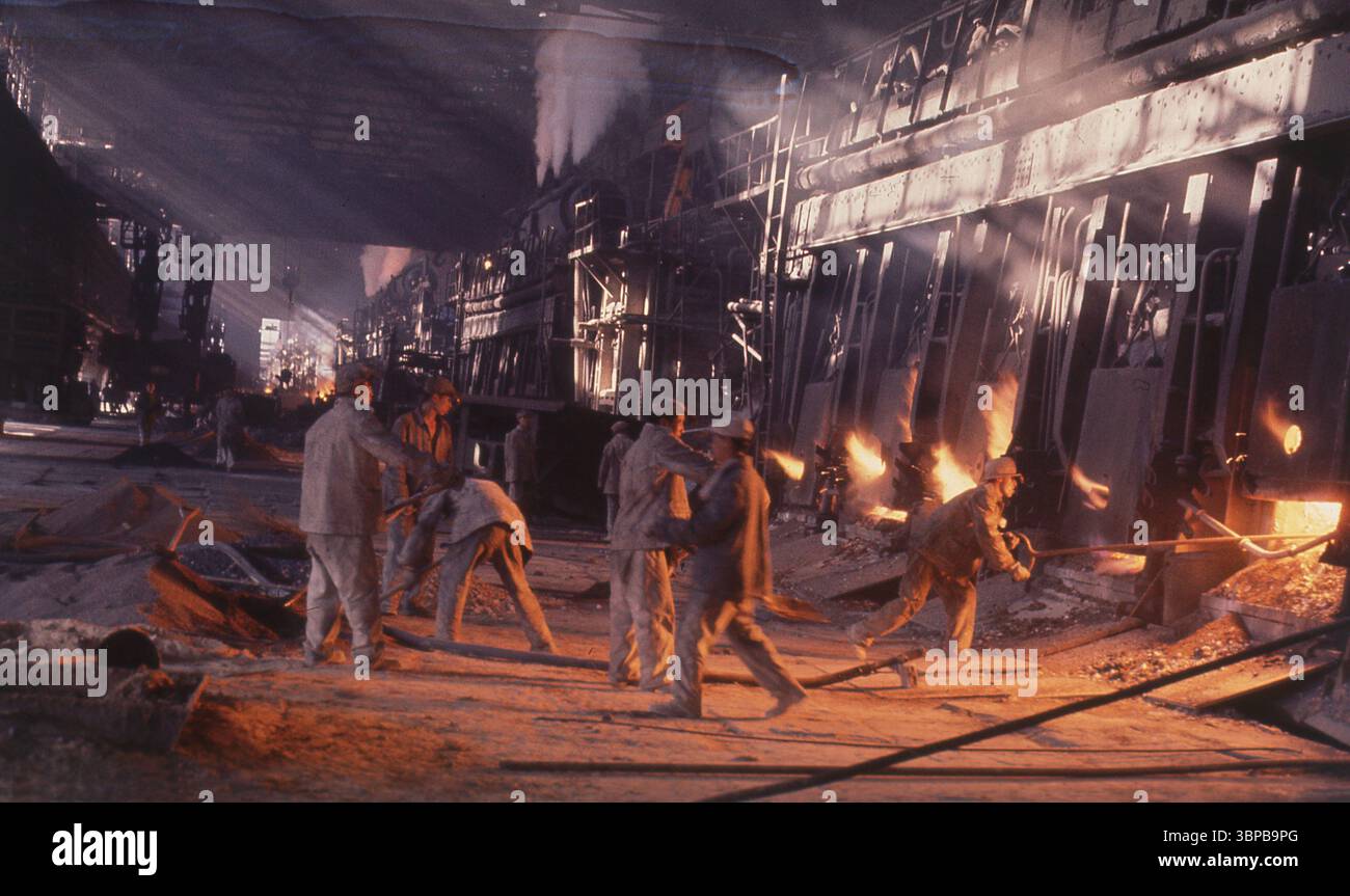 1960s historical chinese workers hi-res stock photography and images ...