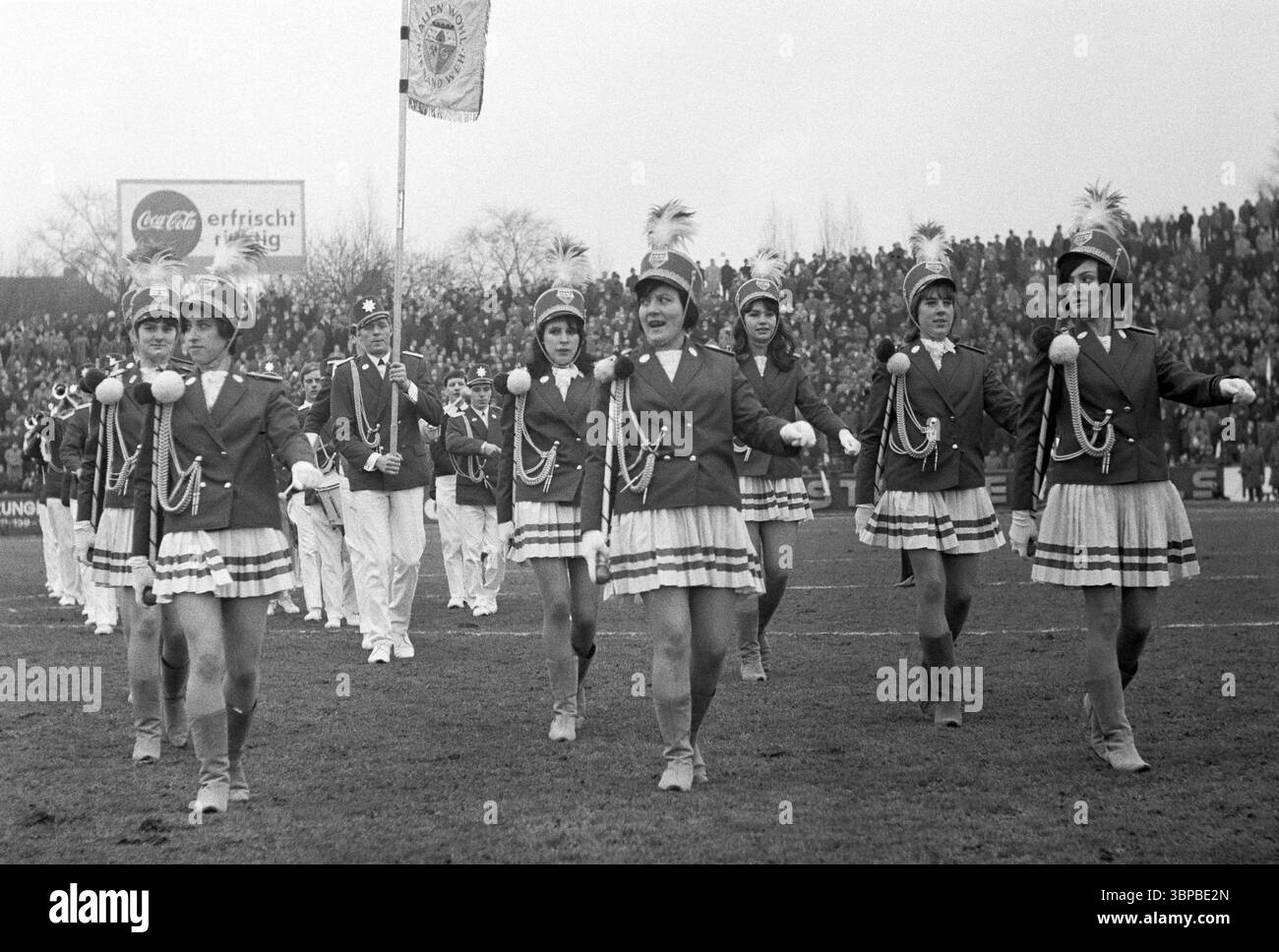 Sixties, sports, football, Regionalliga West, 1967/1968, ETB Schwarz ...