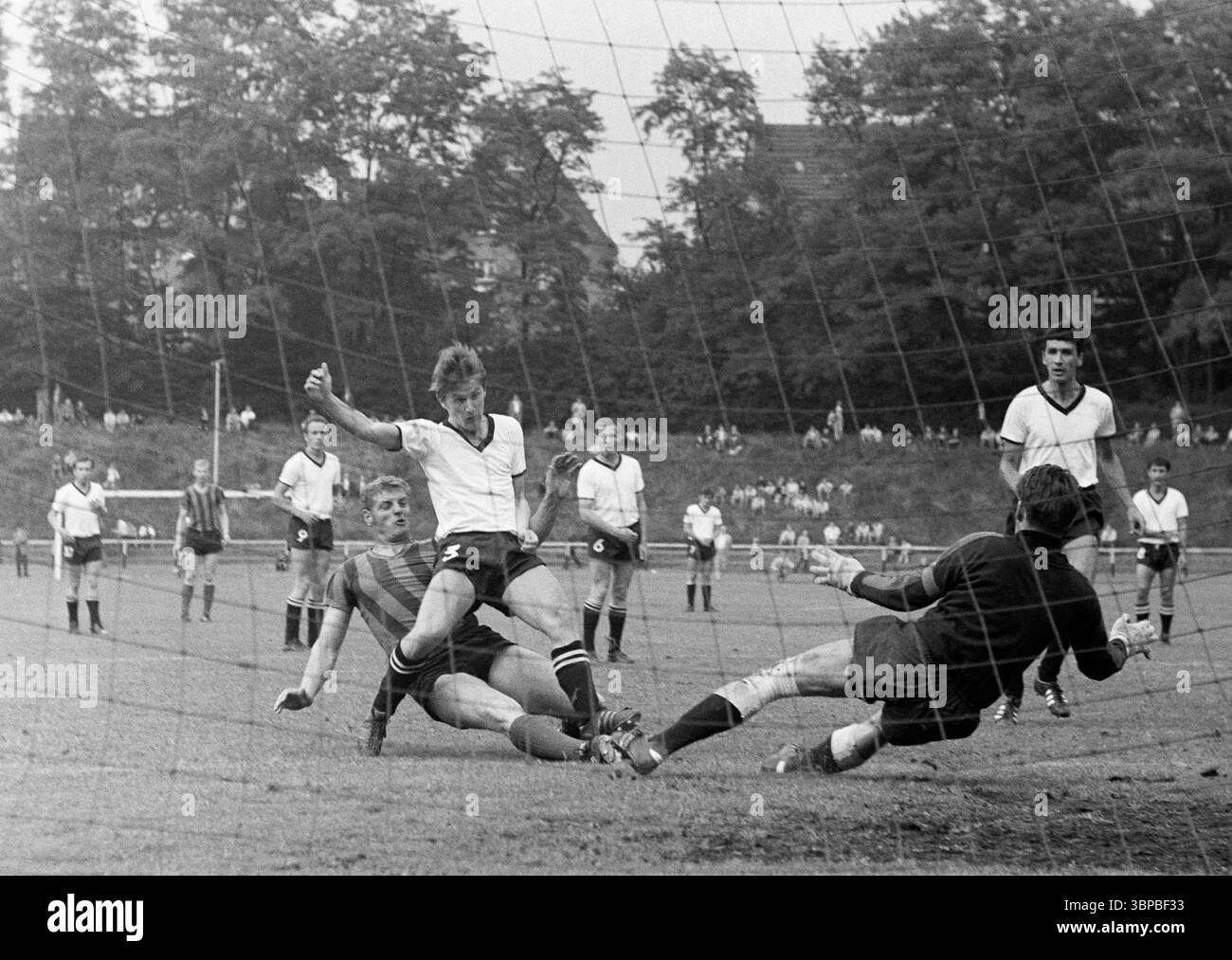 Hinspiel Black and White Stock Photos & Images - Alamy