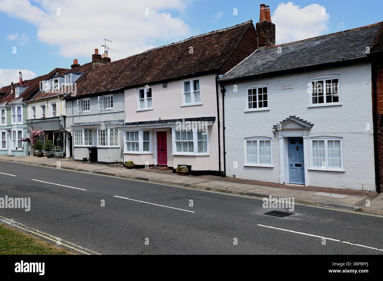 Pastel coloured Georgian houses in the Hampshire town of Alresford. Now ...