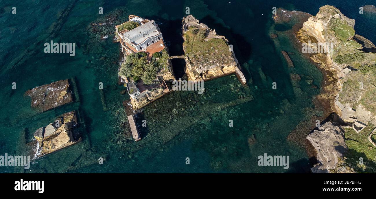 Parco Sommerso di Gaiola, Posillipo, Napoli, Campania Stock Photo - Alamy