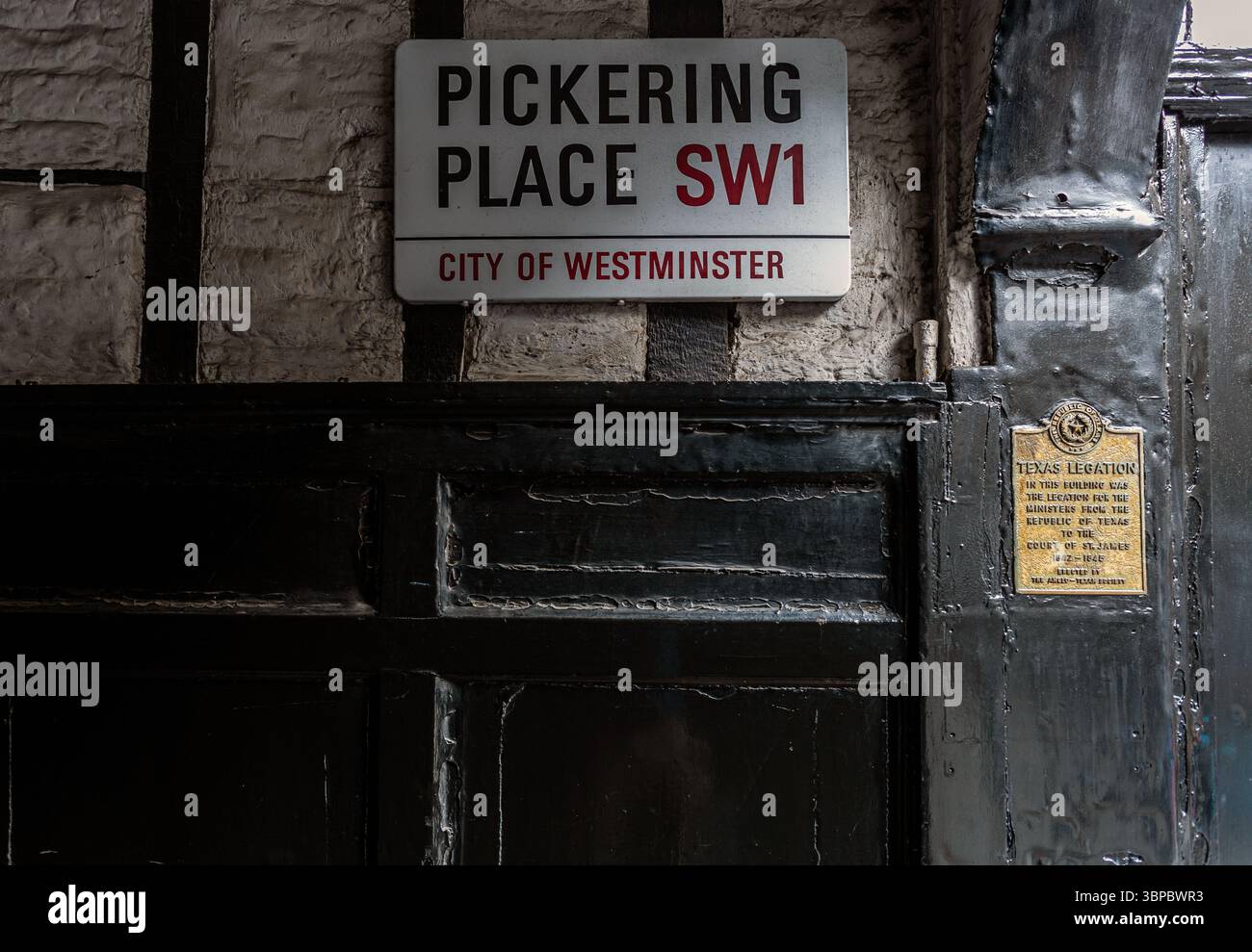 Pickering Place, an alley off St James Street, beside the Berry ...