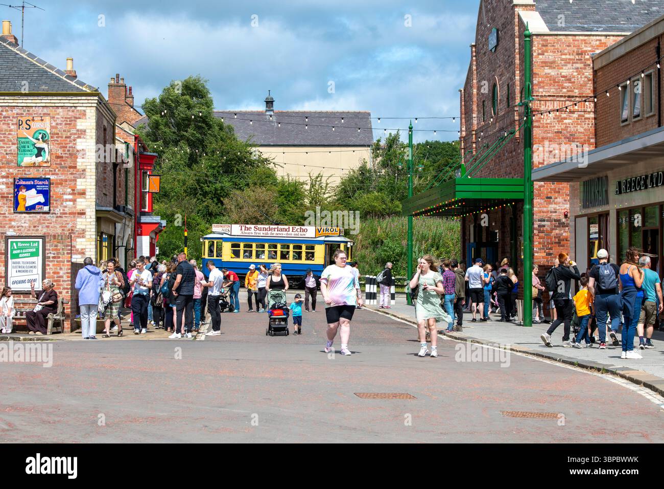 1950s bus england hi-res stock photography and images - Alamy