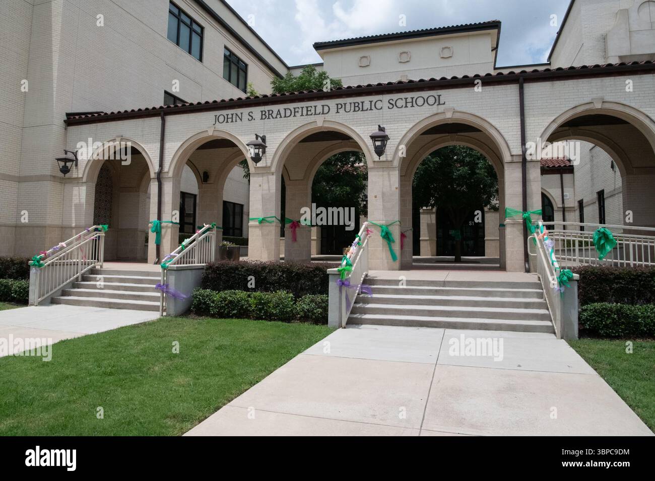 July 7, 2025, Highland Park (Dallas, Texas, USA: Eloise Peck and Lila ...