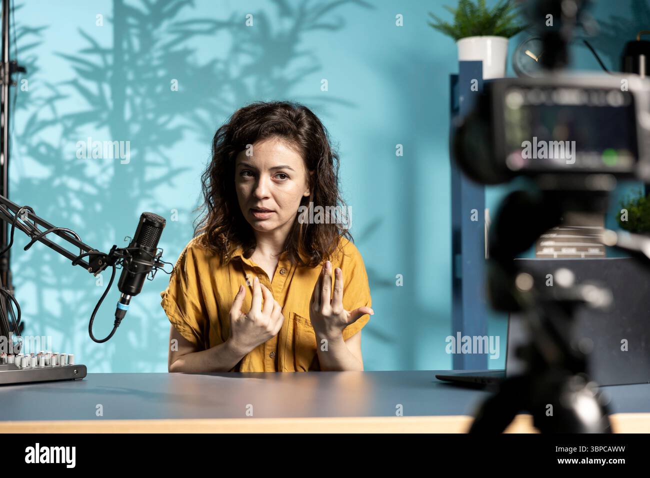 Asmr artist uses quality hi-res stock photography and images - Alamy