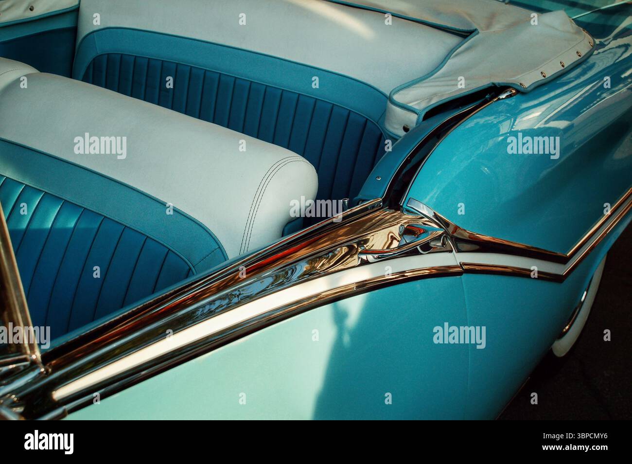 1950s american convertible car hi-res stock photography and images - Alamy