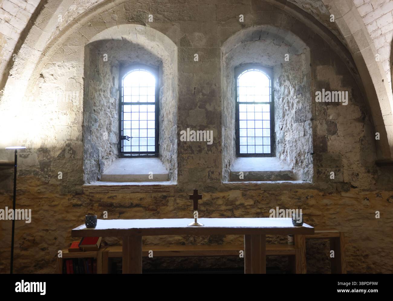 Altar in the Chapel Crypt, the oldest part of Lambeth Palace, built in ...