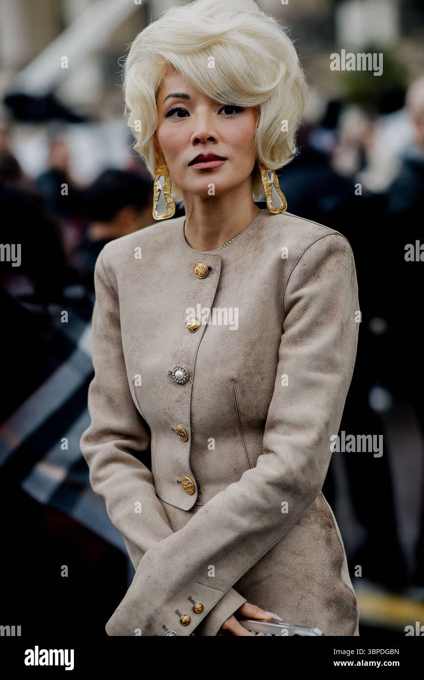 Street style, Tina Leung arriving at Schiaparelli Fall Winter 2025 ...