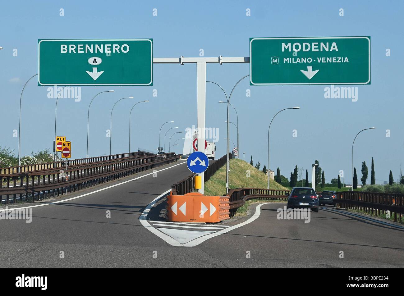 Italien, Brenner bzw Brennero Autobahn nach Österreich, sowie ...