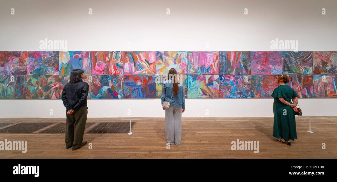 (Editorial press use only - No Books) Tate Modern, London, UK. 8th July ...