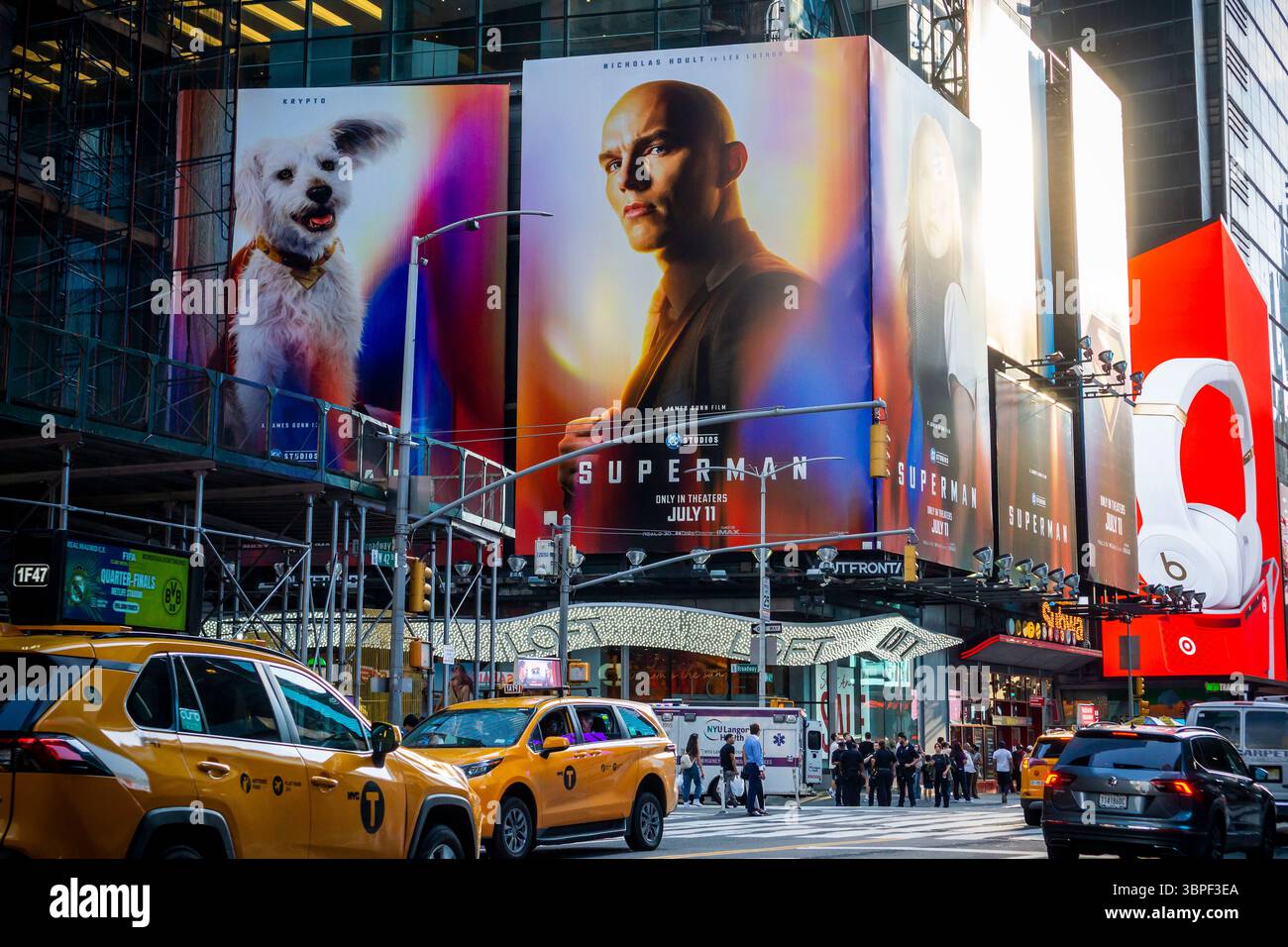 Superman 2025 movie hi-res stock photography and images - Alamy