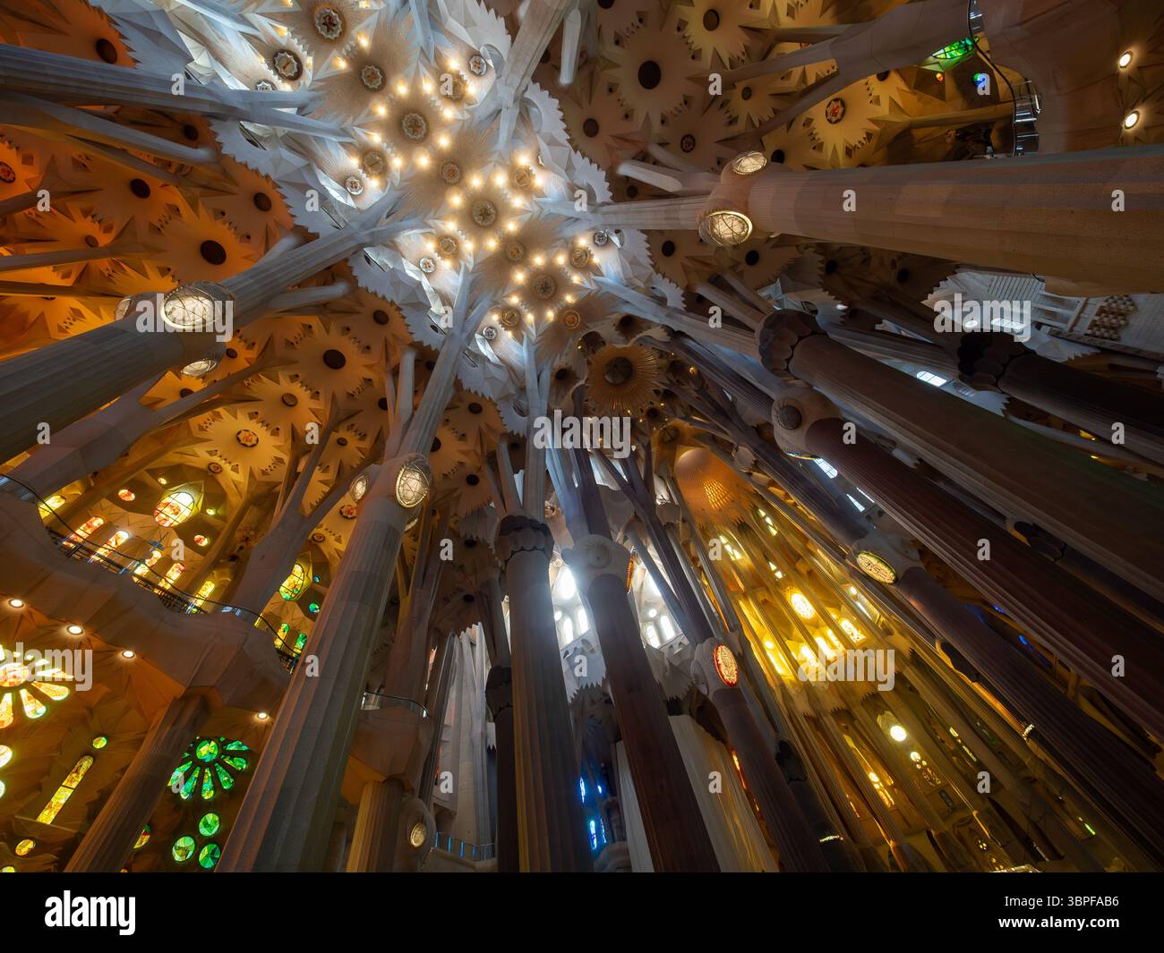 Interior sagrada familia antoni hi-res stock photography and images - Alamy