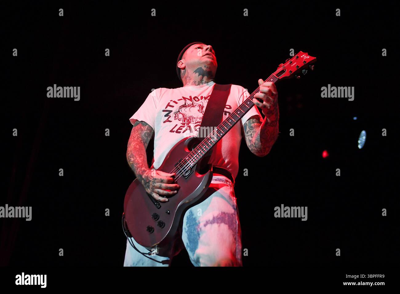 LONDON, ENGLAND - JUNE 20: Lars Frederiksen of ‘Rancid’ performing at ...