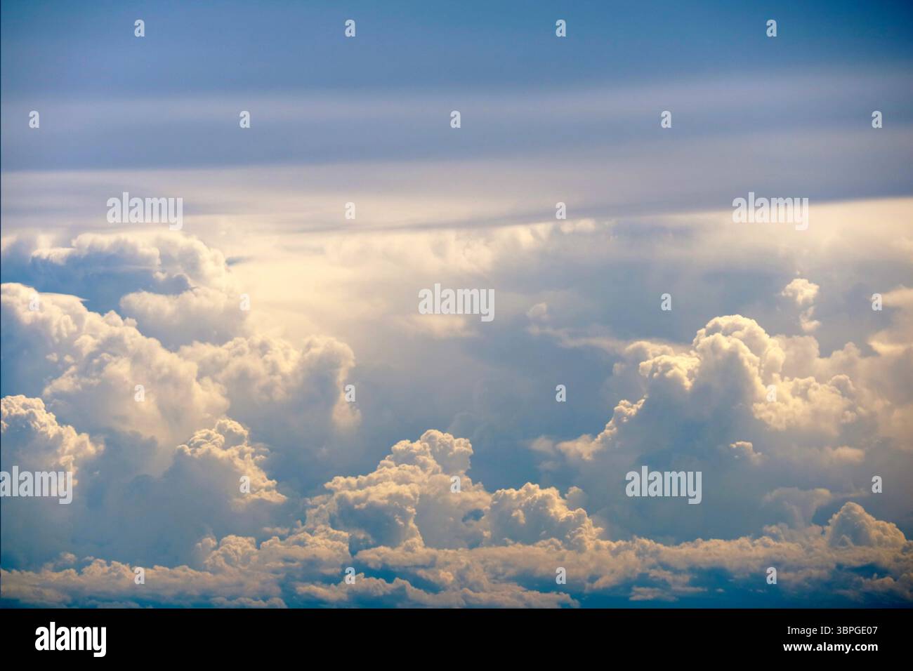 Storm silhouette huge heap cloud sun light in gray skyscape blur gray ...