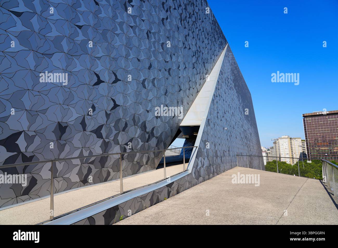 Pathway on the roof of the Philharmonie de Paris (Paris Philharmonic ...