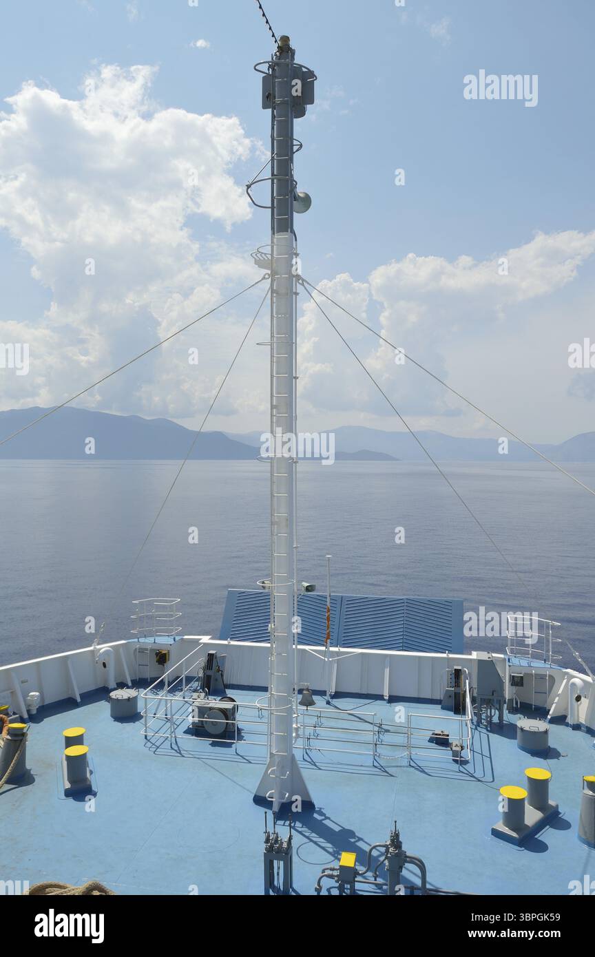 Wake waves from ferry hi-res stock photography and images - Alamy