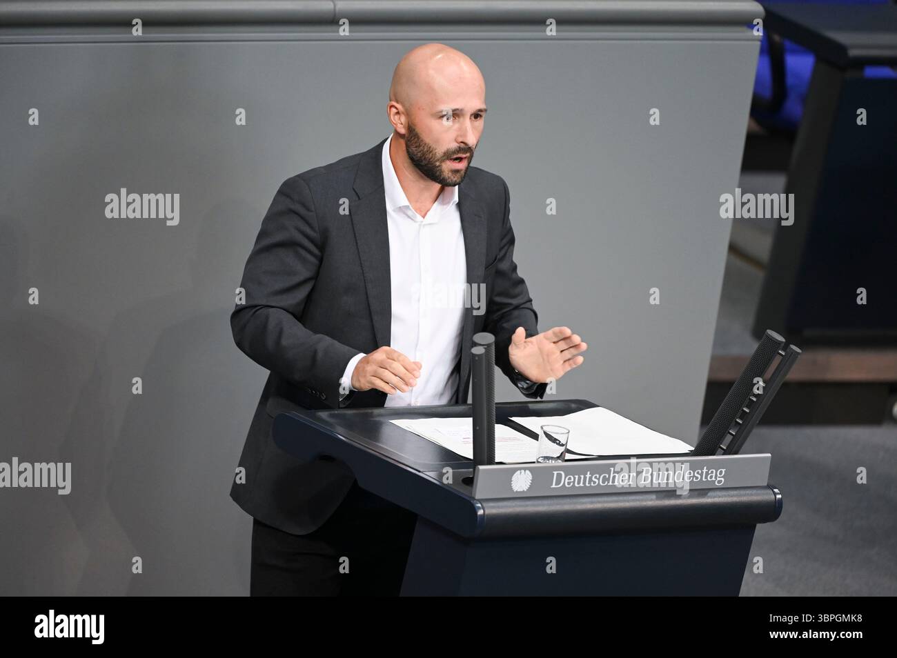 08 July 2025, Berlin: ulian Schmidt (AfD) speaks in the Bundestag ...