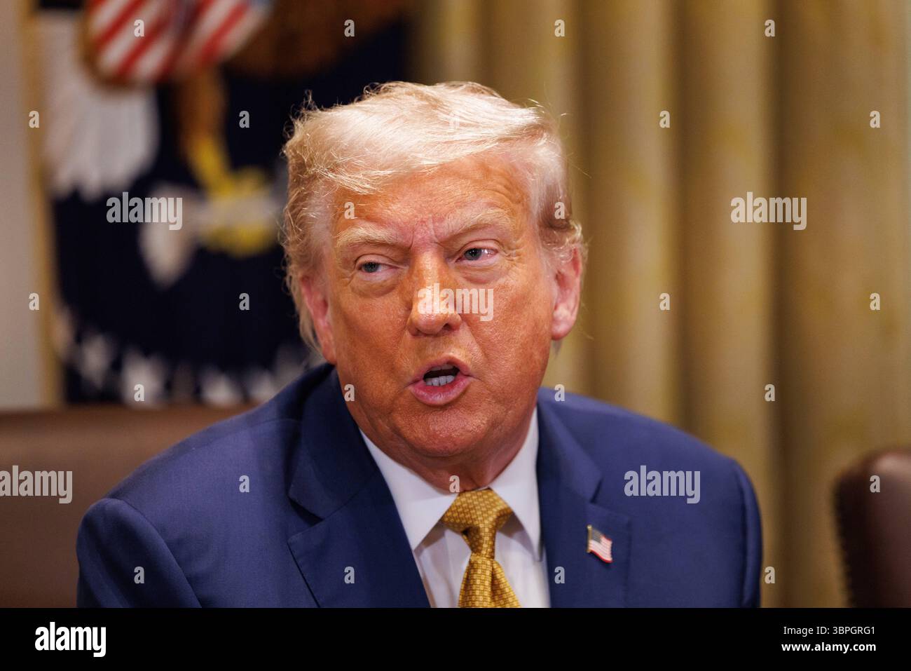 2025 us president donald trump cabinet hi-res stock photography and ...