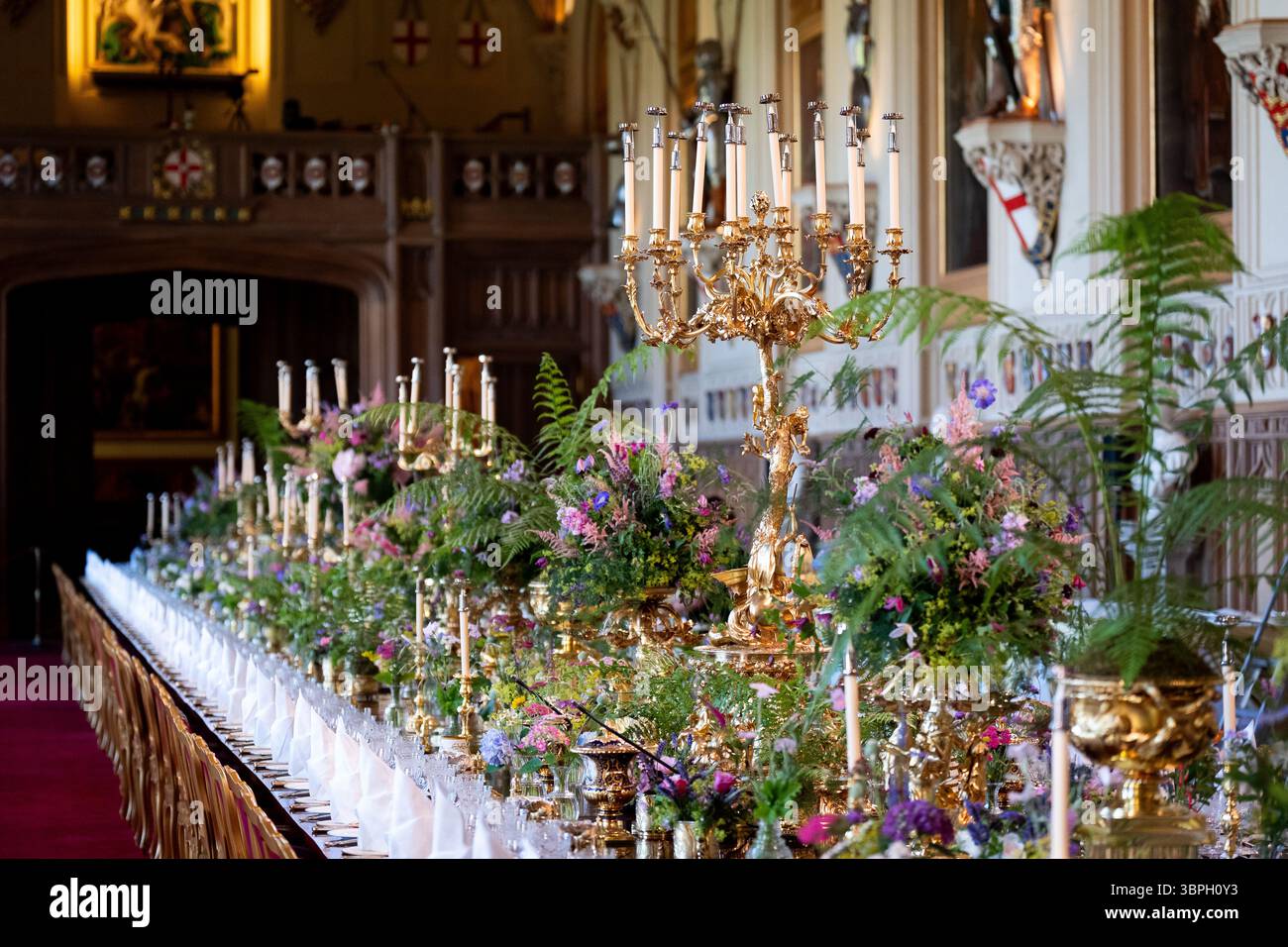 Table decorations for the State Banquet for President of France ...