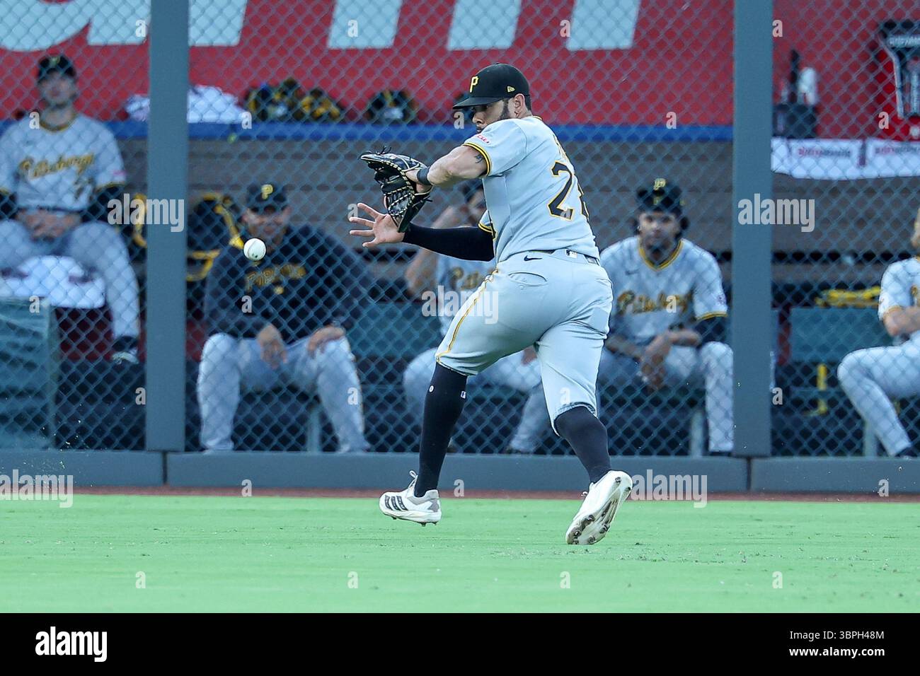 July 7, 2025: Pittsburgh Pirates left fielder Tommy Pham (28) makes a ...