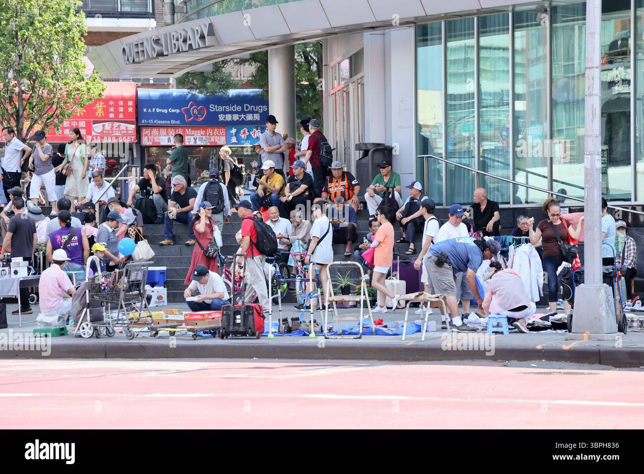 Flushing public library hi-res stock photography and images - Alamy