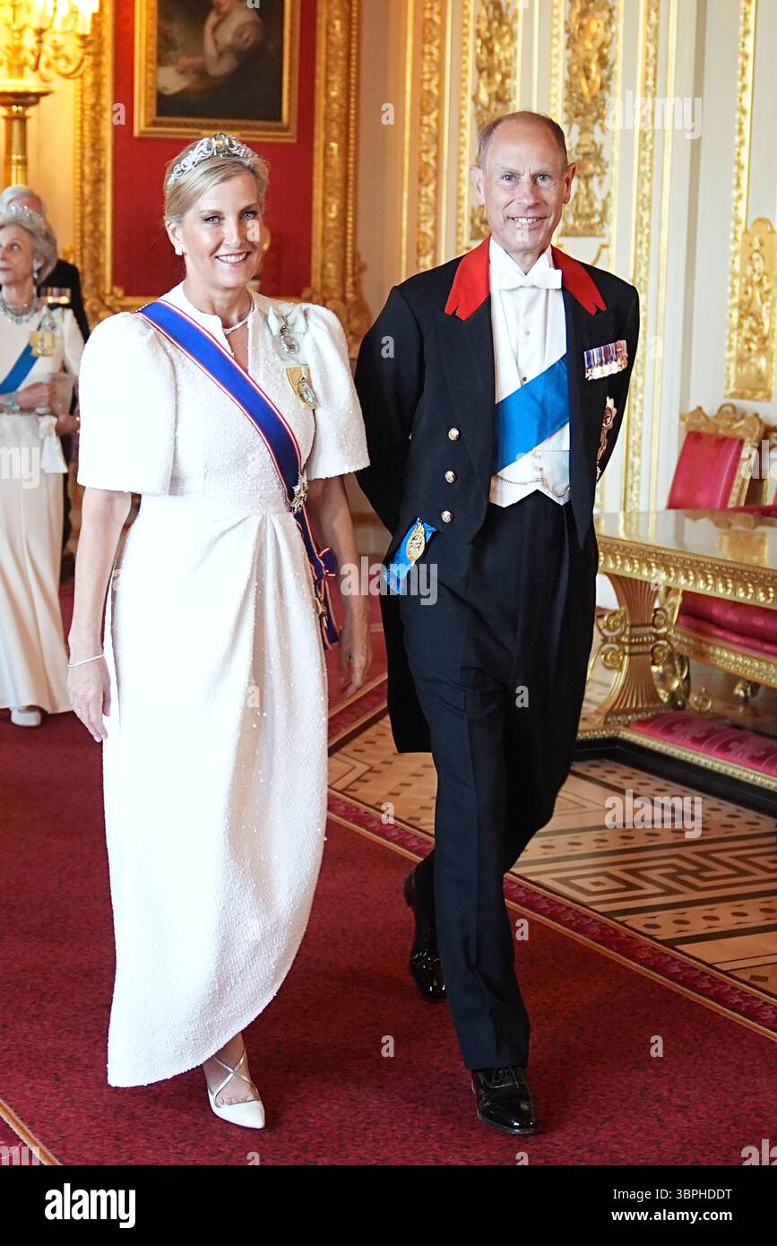 The Duke and Duchess of Edinburgh at the State Banquet for President of ...