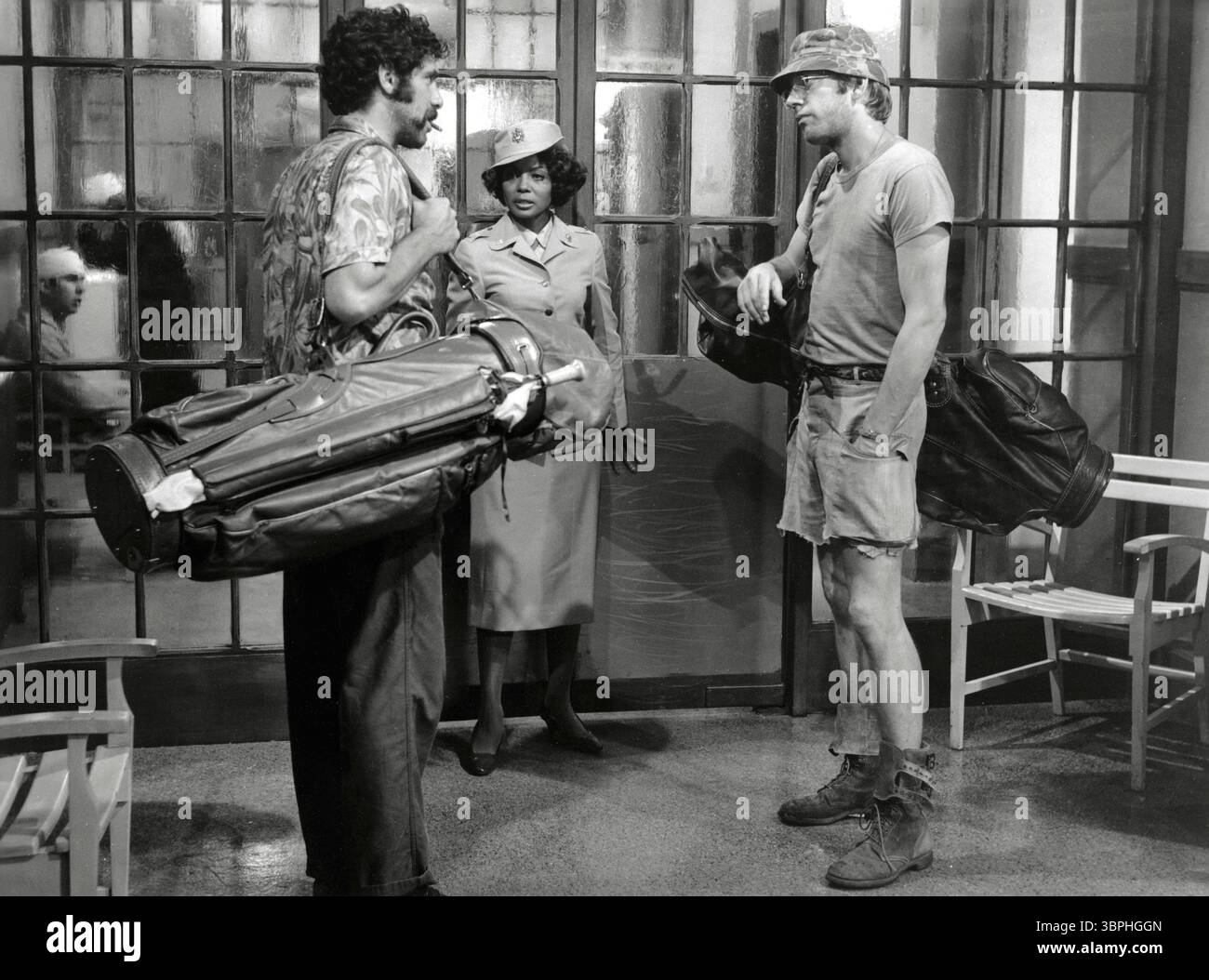 Studio publicity film still from "M.A.S.H." Elliott Gould, Donald ...