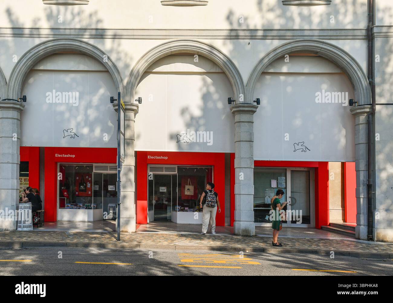 Electa shop hi-res stock photography and images - Alamy