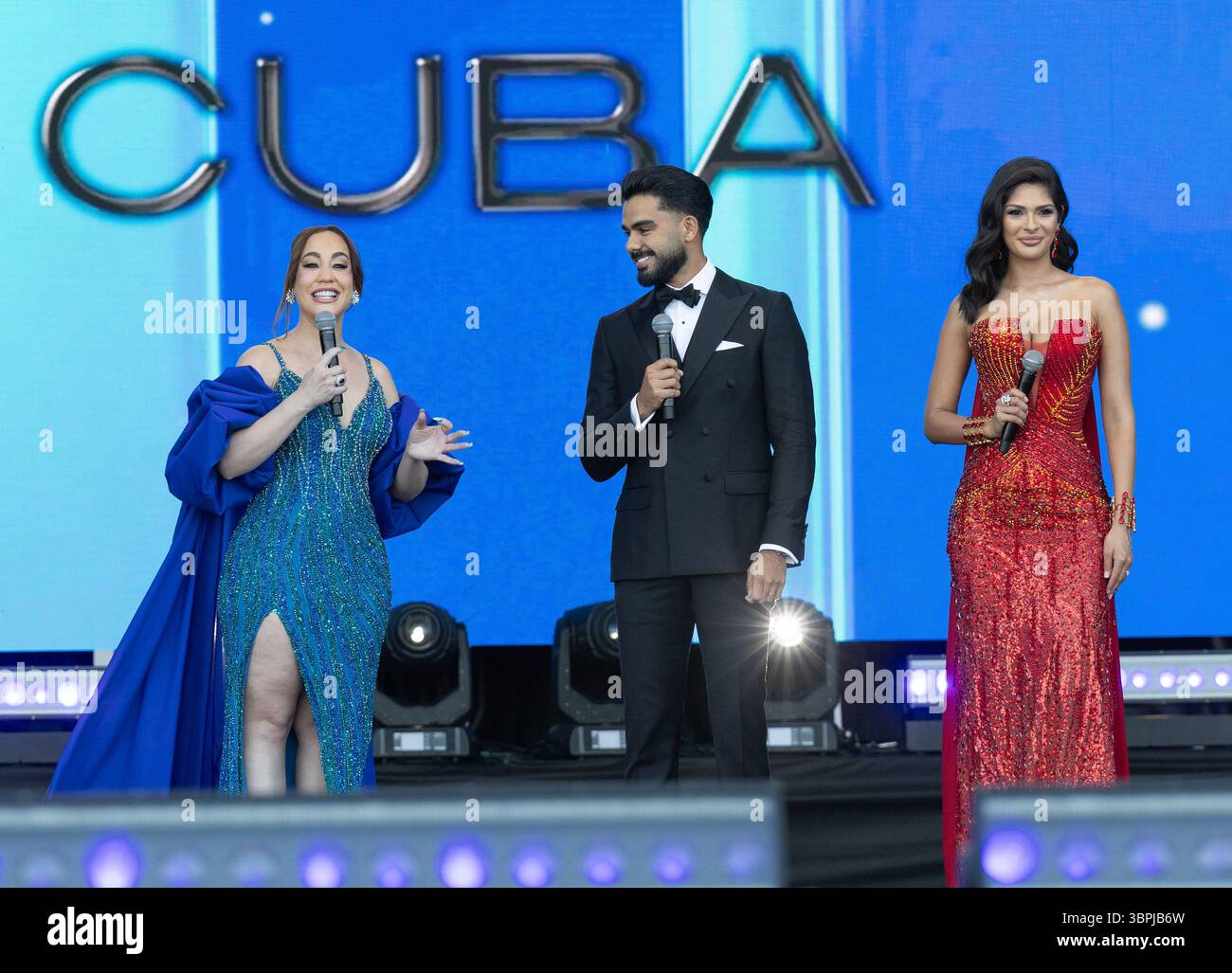 HIALEAH, FL-JULY 8: Presenters Tenay Rodriguez, Carlos Adyan and ...
