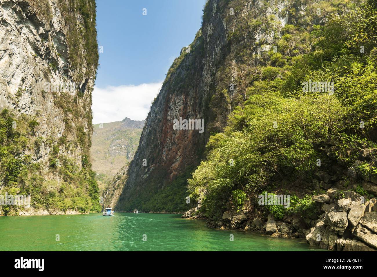 Ha Giang landscape with Nho Que river between mountains in Ha Giang ...