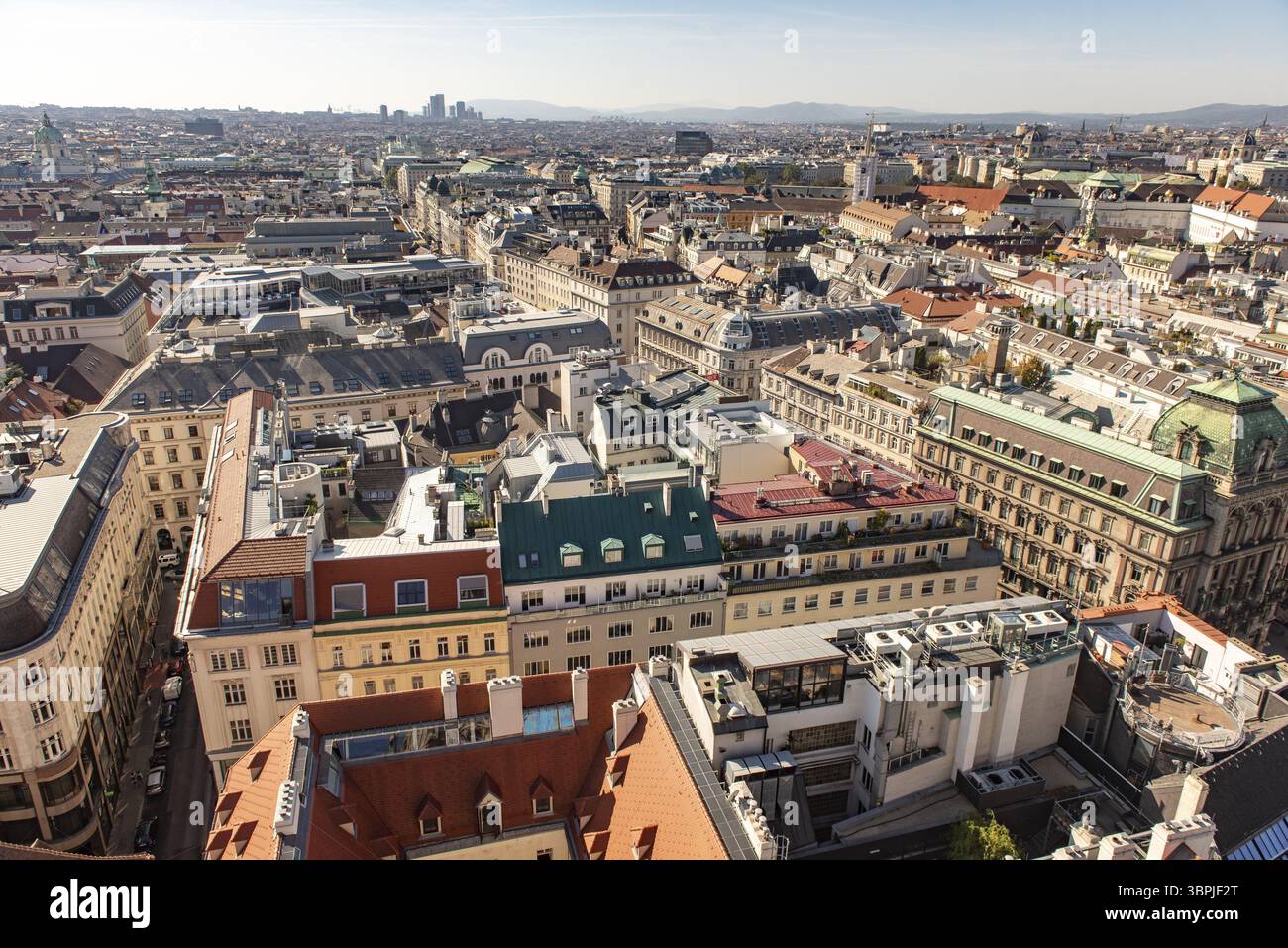 Overview of the sea of houses in Vienna's historic city centre Stock ...