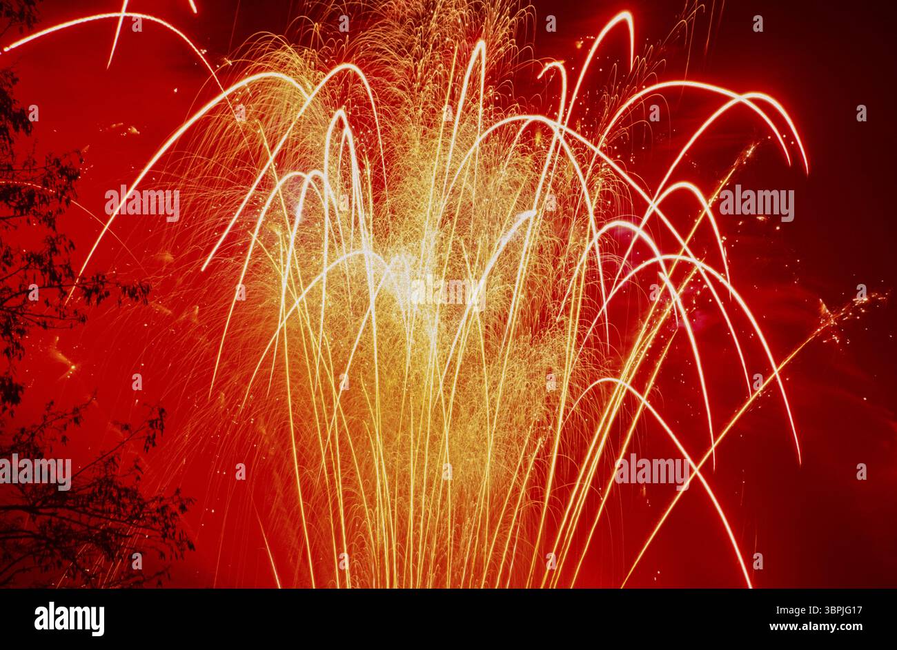 Fireworks comets in sky hi-res stock photography and images - Alamy