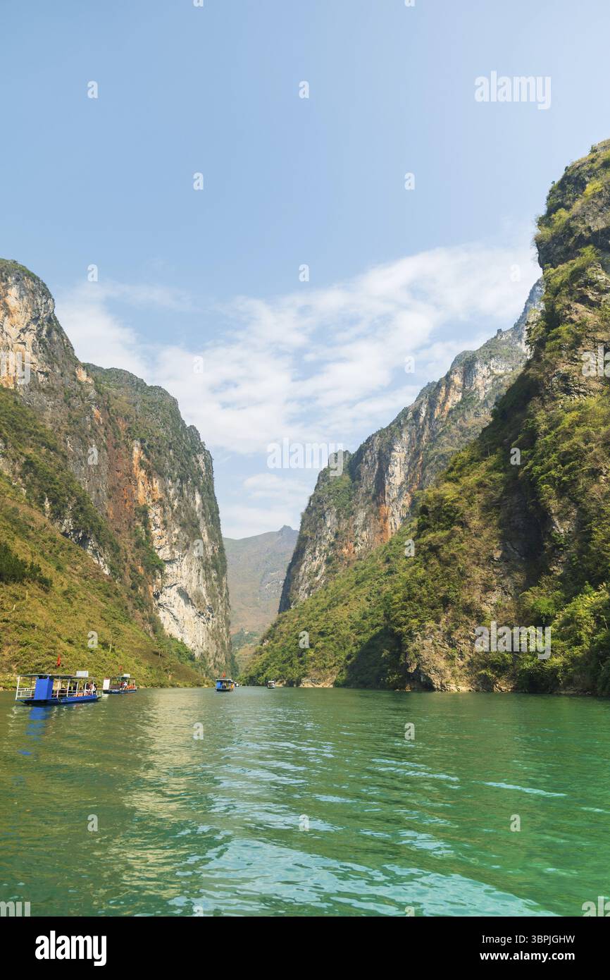 Ha Giang landscape with Nho Que river between mountains in Ha Giang ...