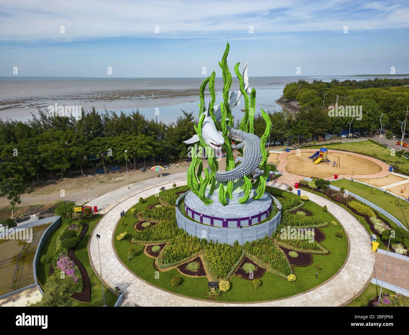 Surabaya, Indonesia - 07.19.2023 : Surabaya monument, famous landmark ...