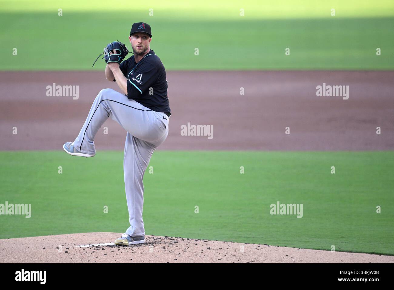 Arizona Diamondbacks starting pitcher Merrill Kelly works against a San ...