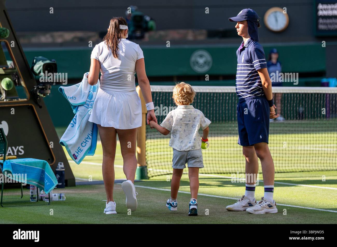 LONDON, ENGLAND - JULY 8: Amanda with her nephew, Amanda Anisimova of ...