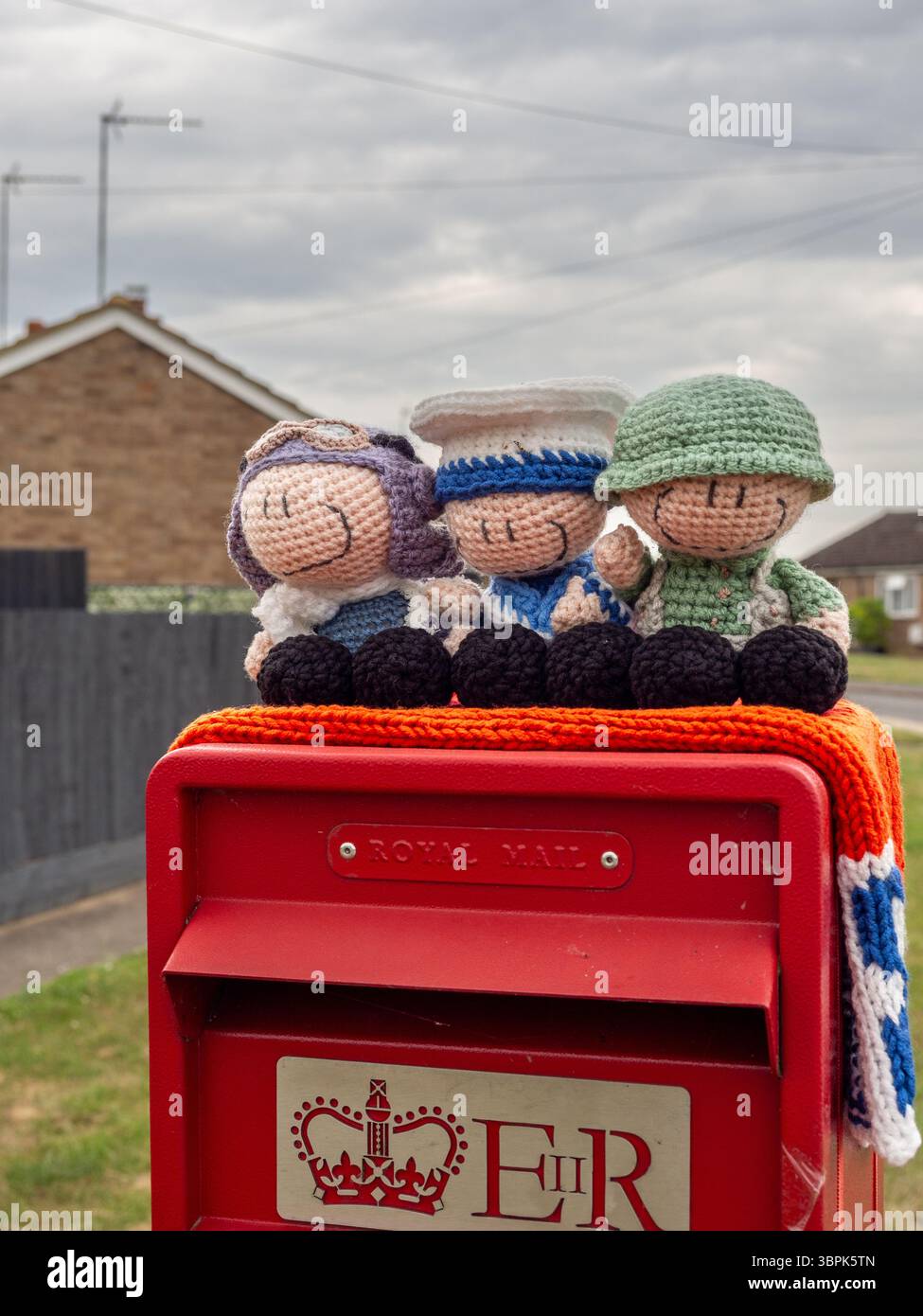 Yarn bombing knitted artwork hi-res stock photography and images - Alamy
