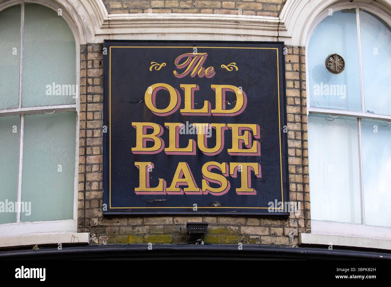 London, UK - June 2nd 2025: The vintage sign on the exterior of The Old ...