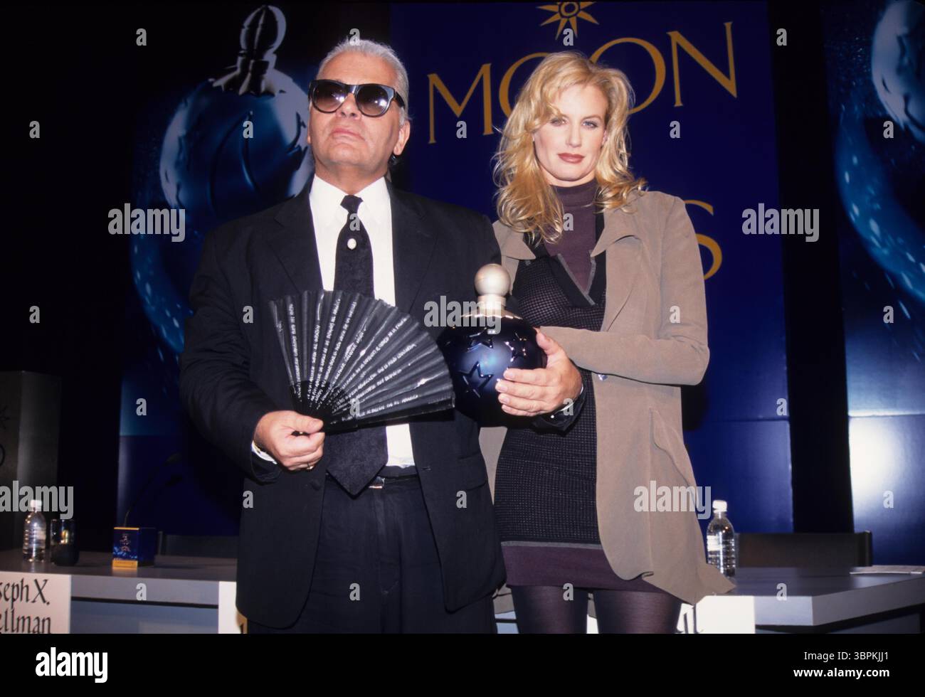 KARL LAGERFELD with Daryl Hannah with his new perfume Sun Moon Stars ...