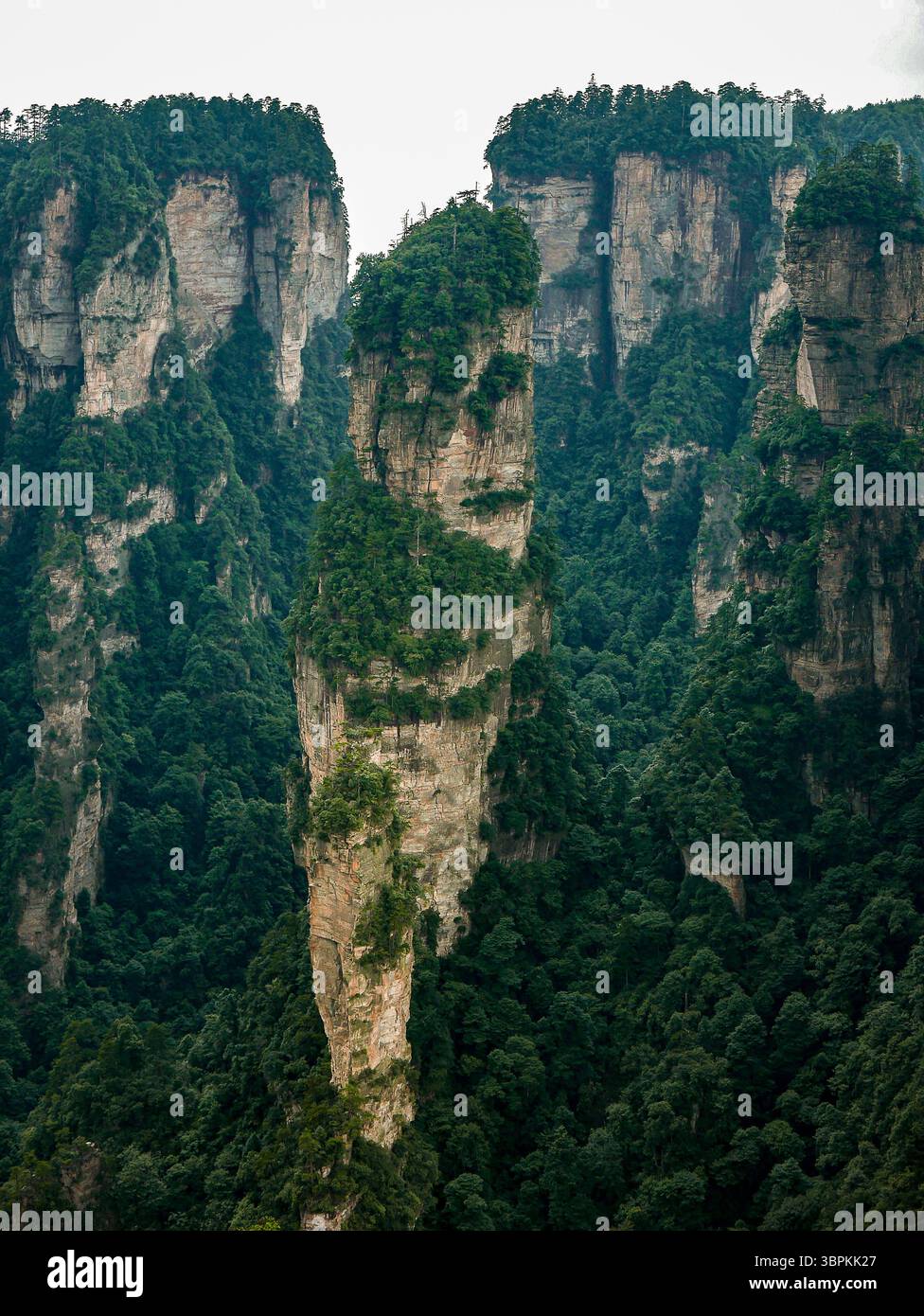Towering pillars in hi-res stock photography and images - Alamy