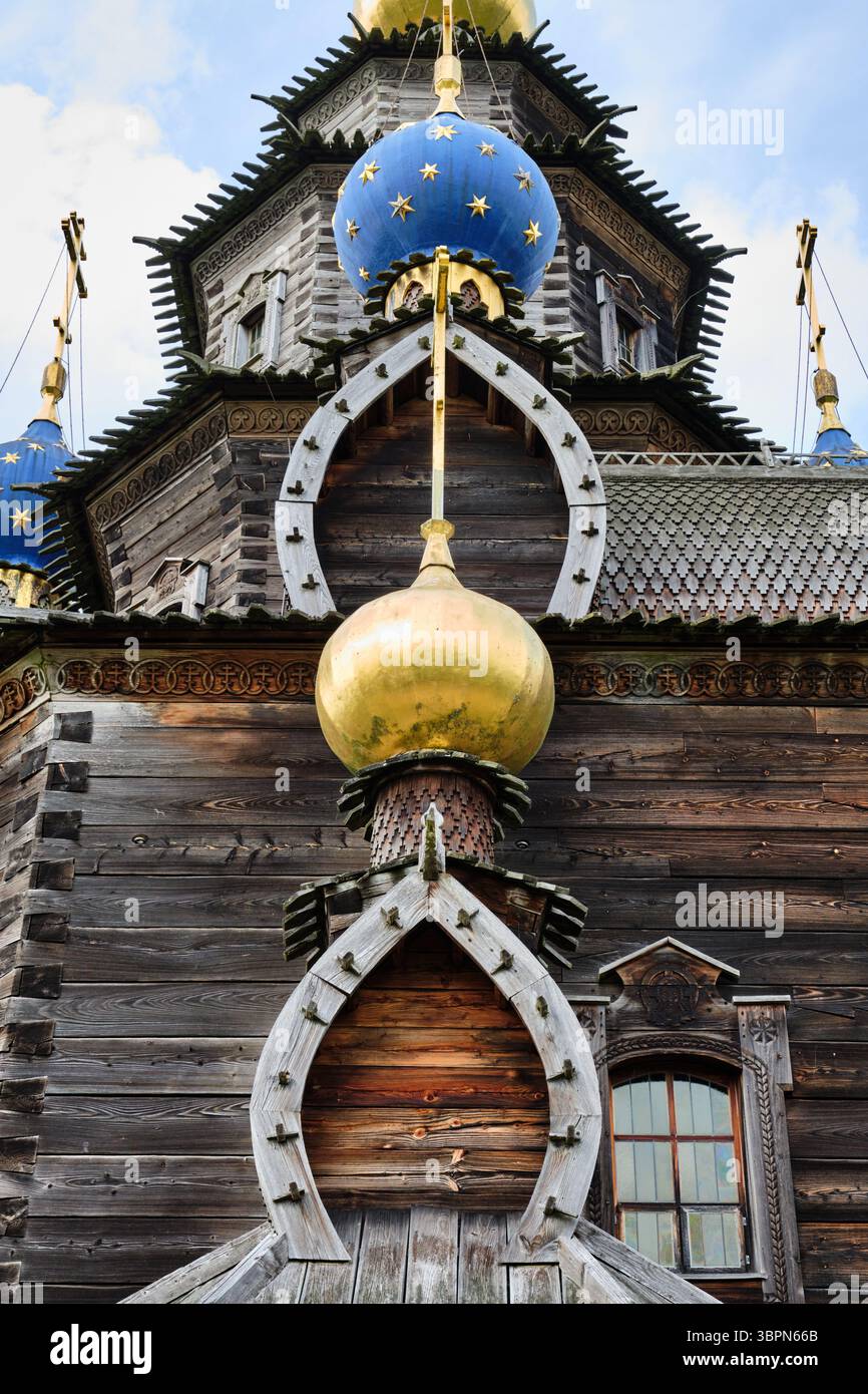 Orthodox curved domes hi-res stock photography and images - Alamy
