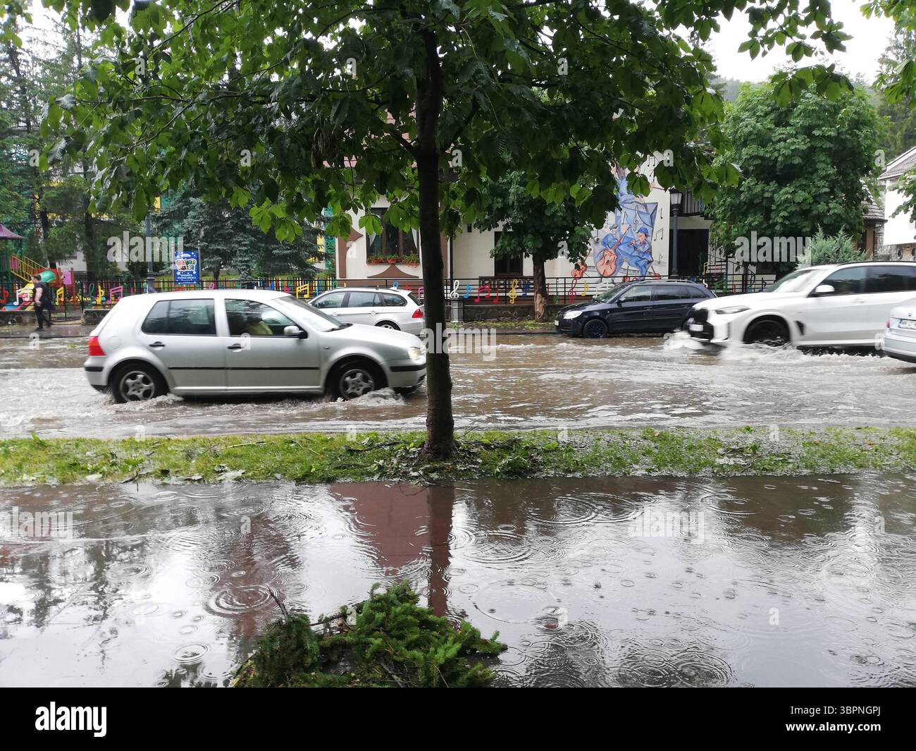 09 july, Sinaia, Romania city blocked due to a severe storm Severe ...