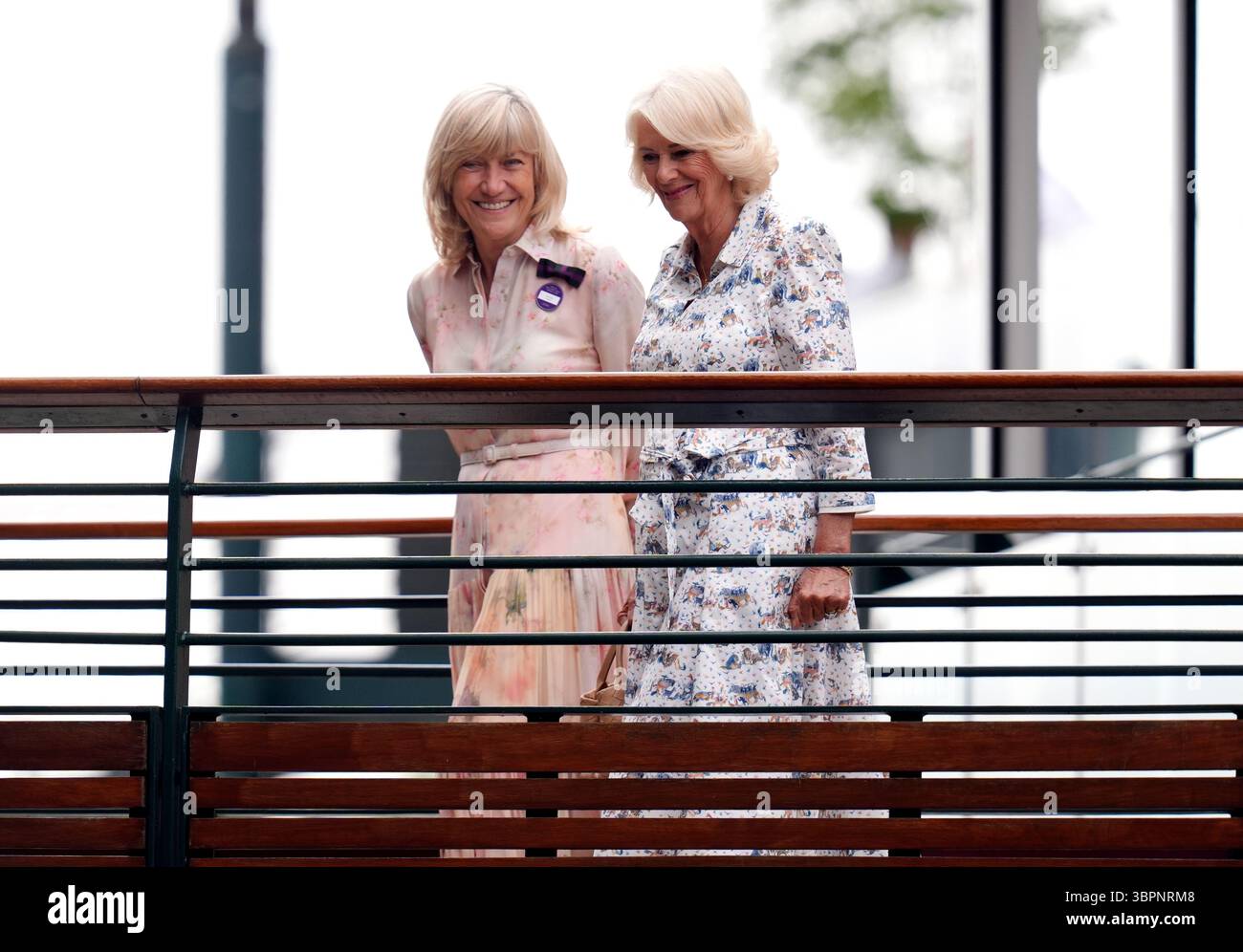 Queen Camilla with AELTC chair Debbie Jevans on her arrival at the All ...
