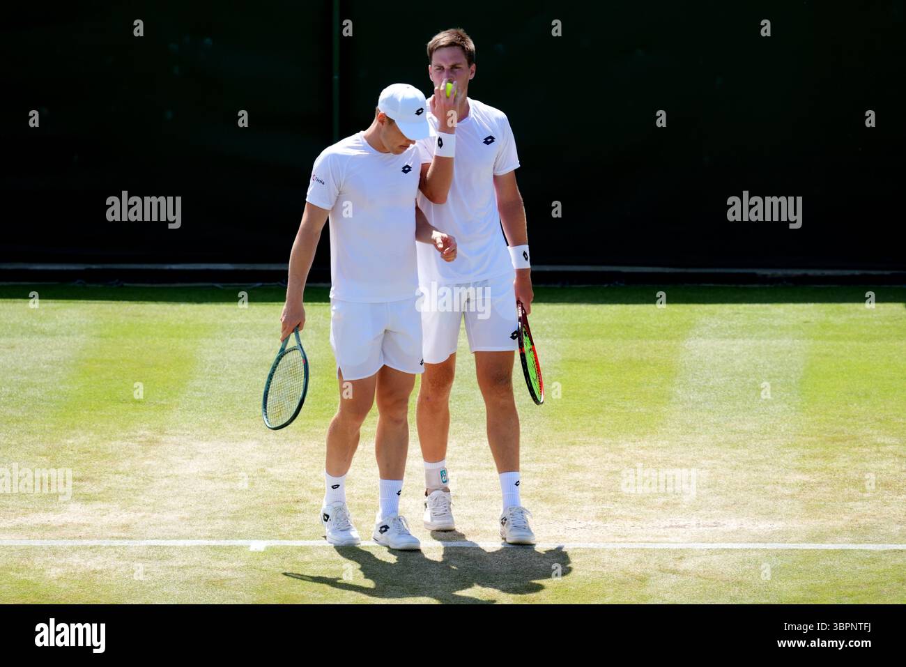 Harri Heliovaara and Henry Patten (right) during their Gentlemen's ...