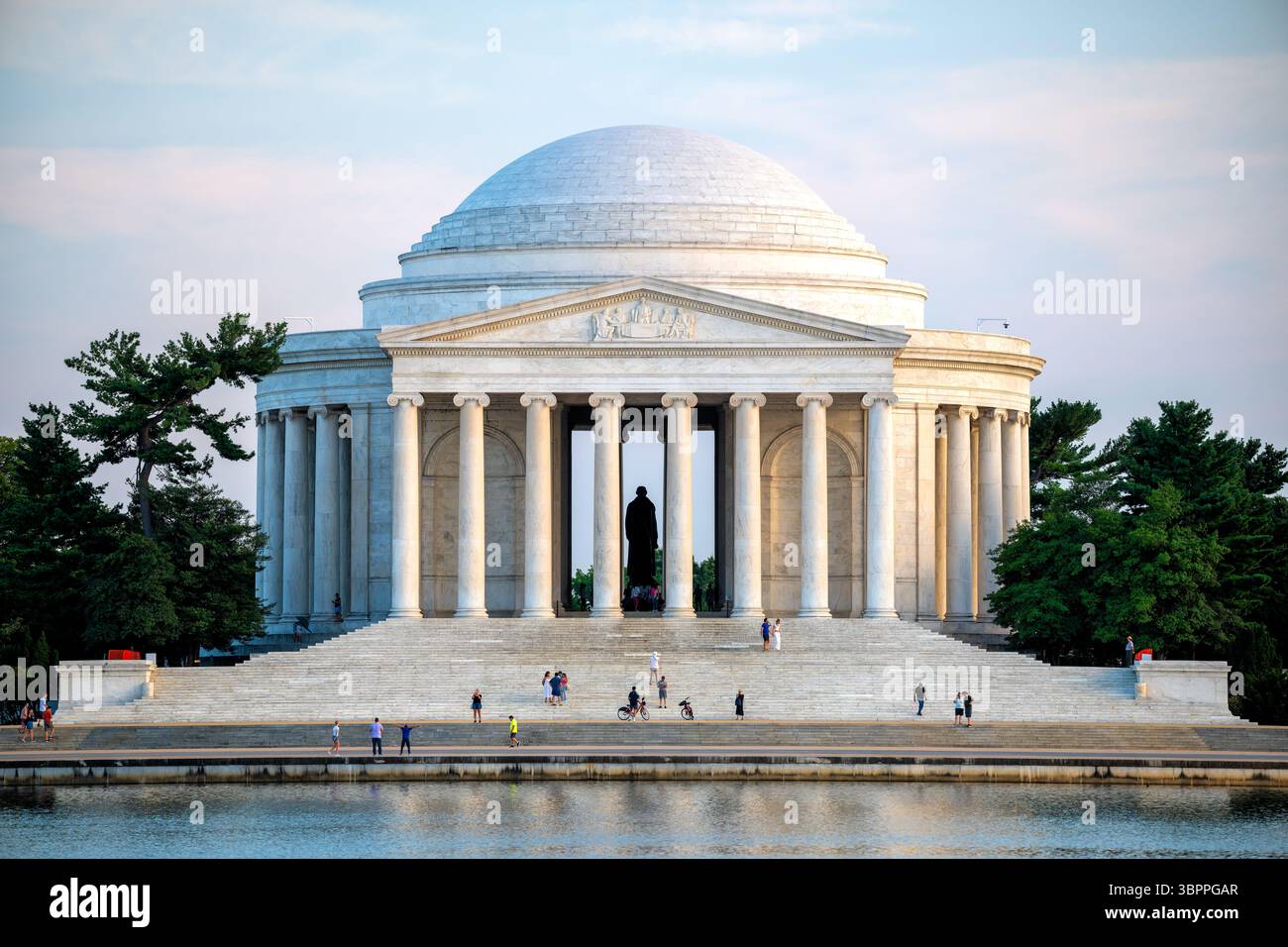 WASHINGTON DC — The marble pediment sculpture Drafting the Declaration ...