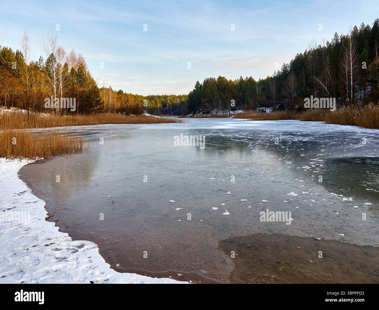 Frozen lake winter early hi-res stock photography and images - Alamy