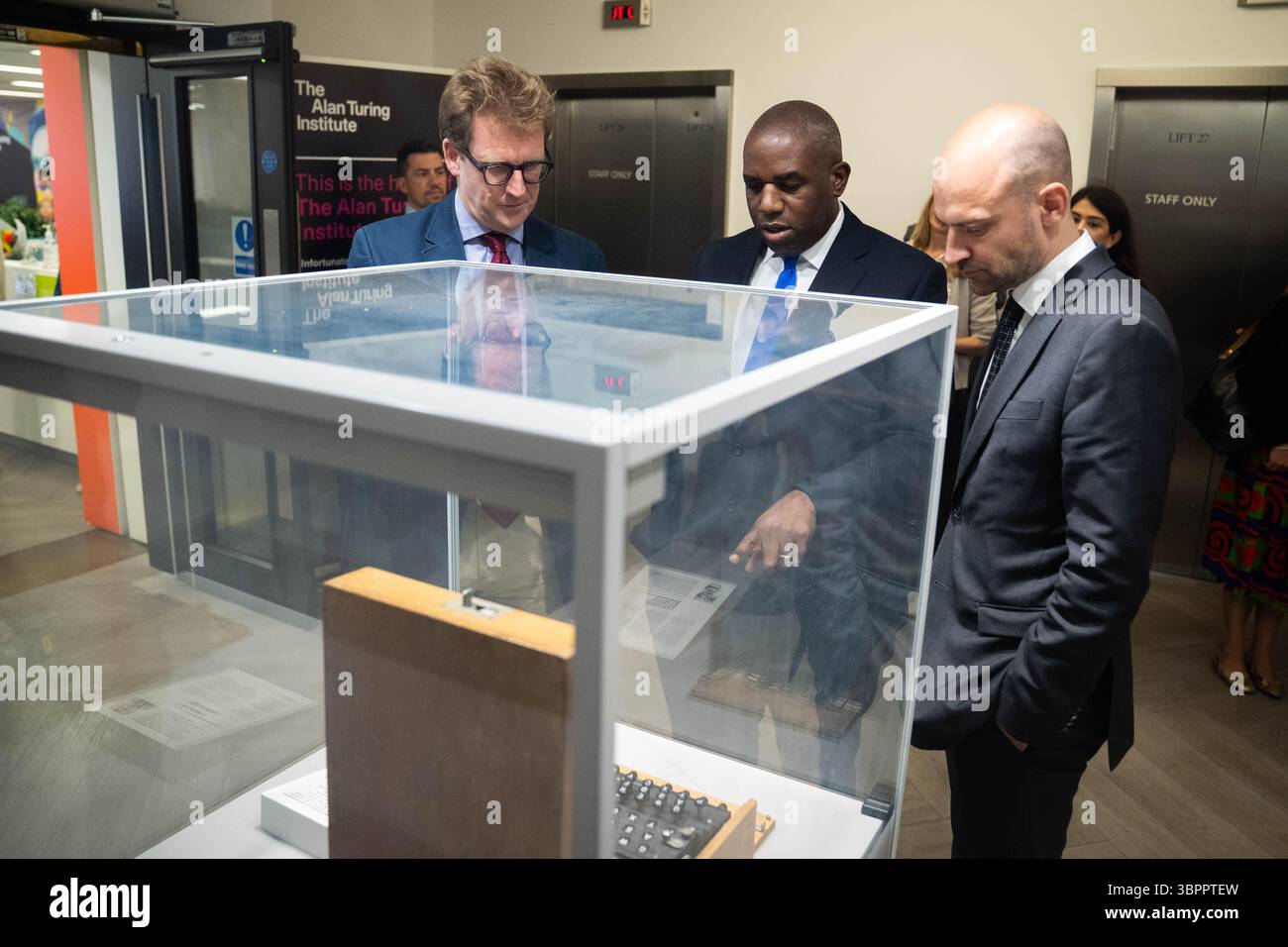 Foreign Secretary David Lammy and his French counterpart, Jean-Noel ...